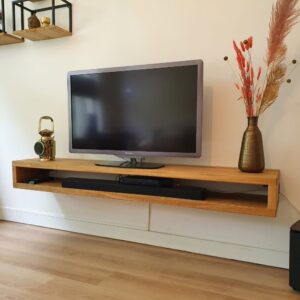 Stijlvolle Upgrade: Zwevend Houten TV Meubel voor een Moderne Woonkamer ...